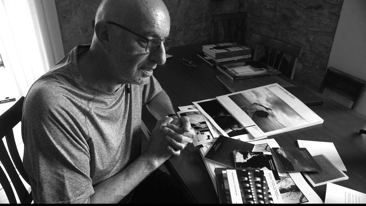 Addio a Roberto Masotti, il fotografo delle star della musica – Downtobaker